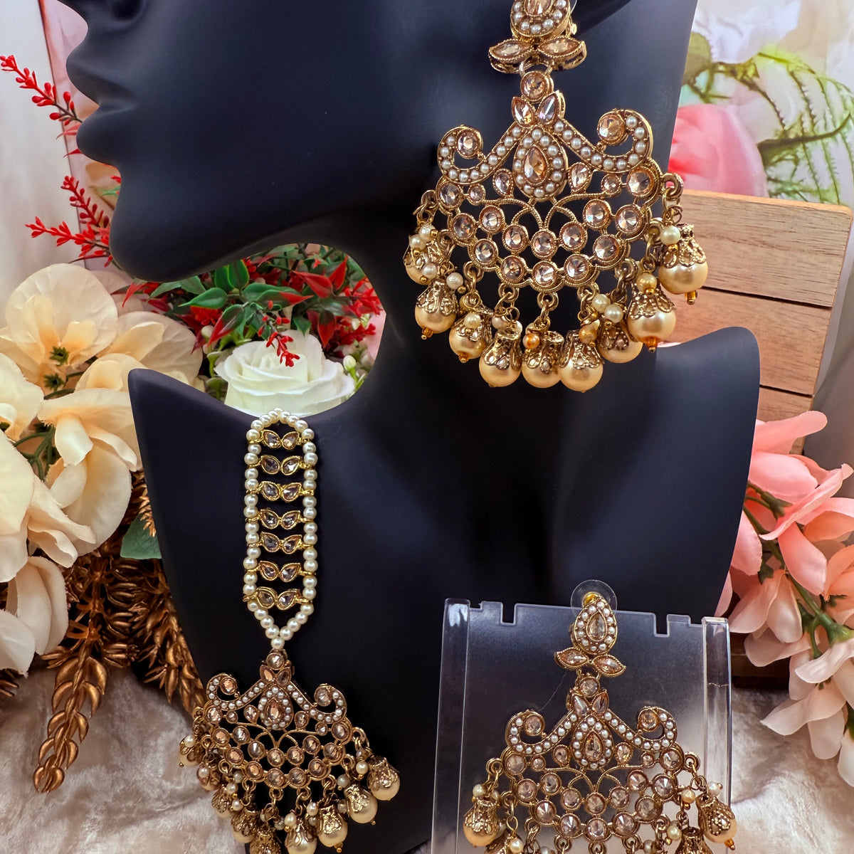 Gold Pearl Tikka Set || Affinity Giya