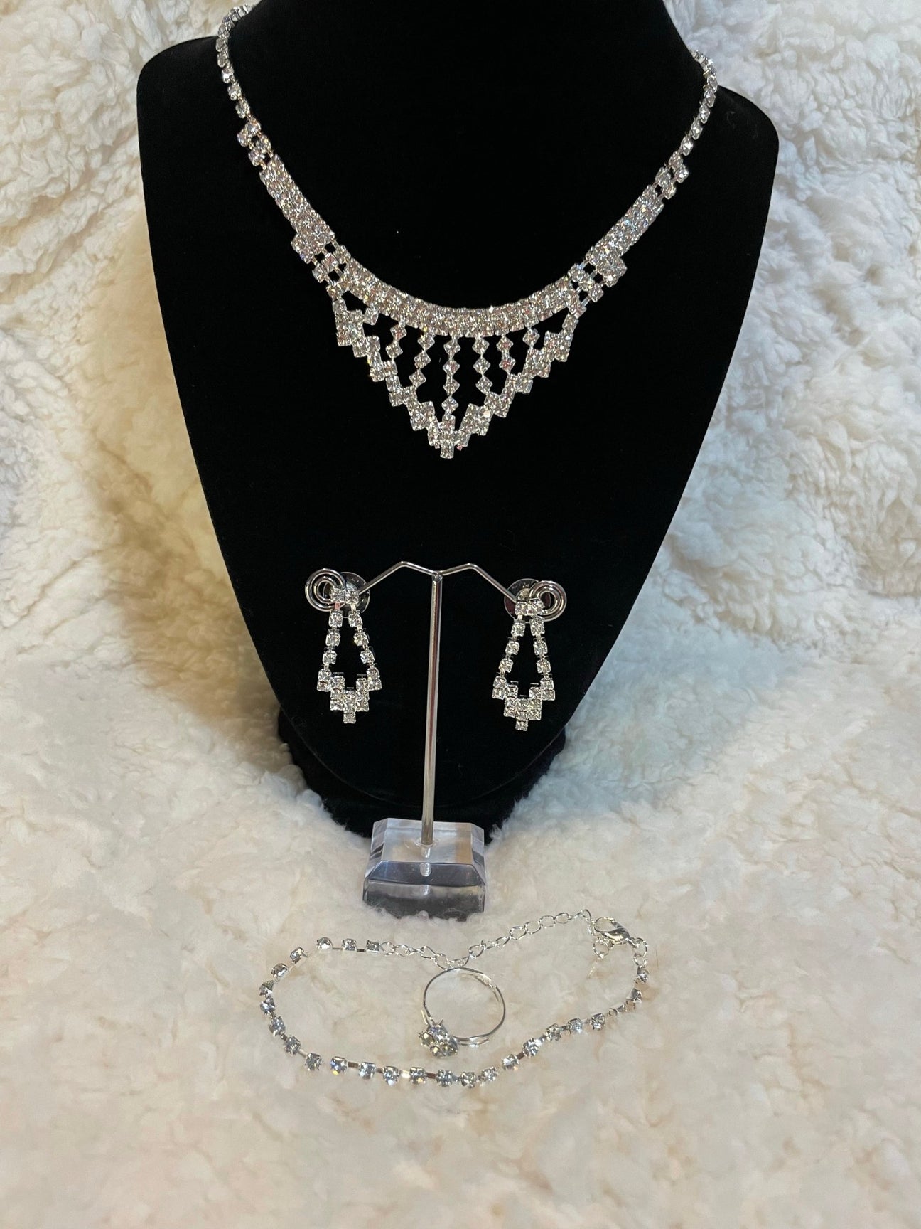 Mom Necklace – Affinity Giya